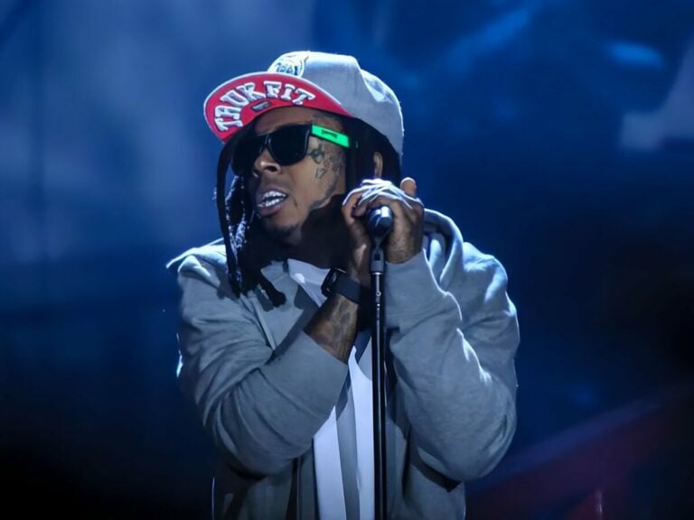 Lil Wayne announces 'Tha Carter VII'